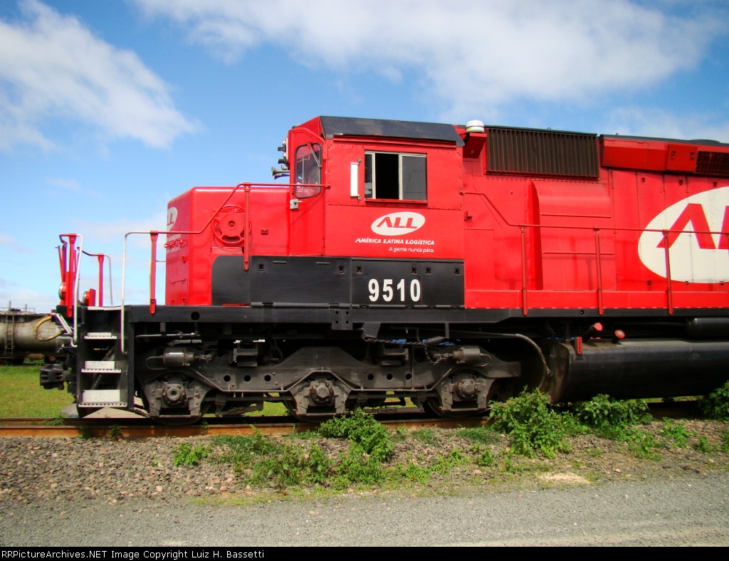 SD40-T2 9510